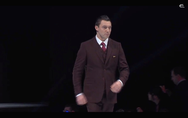 Etihad Airways is showing something new... all the new uniforms for the ...