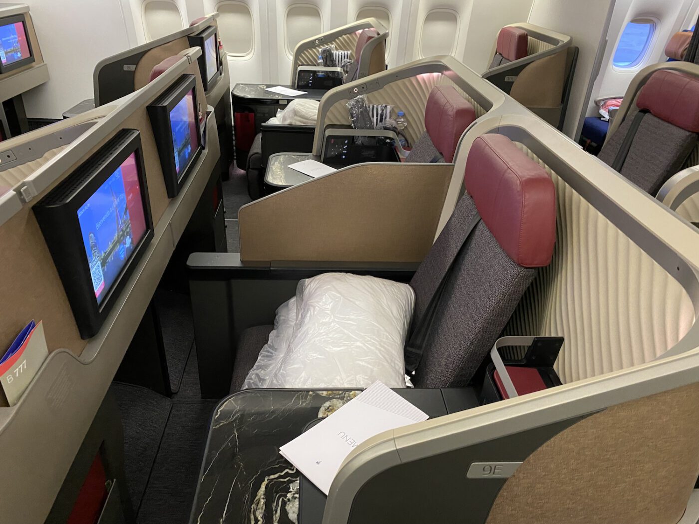 LATAM Business Class in der Boeing 777 im Review