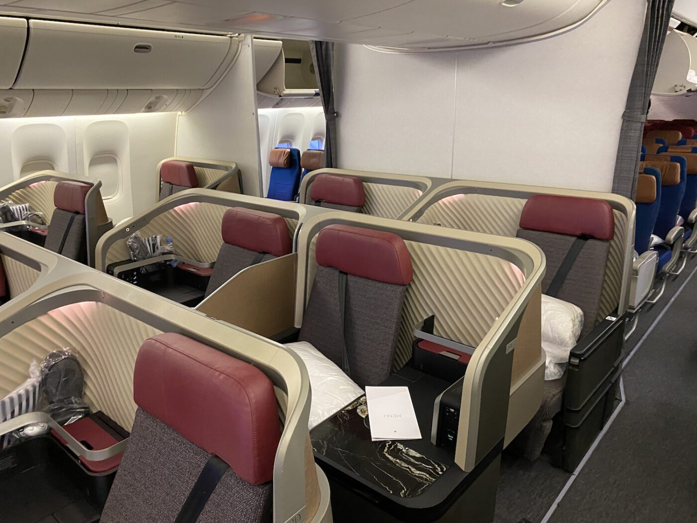 LATAM Business Class in der Boeing 777 im Review
