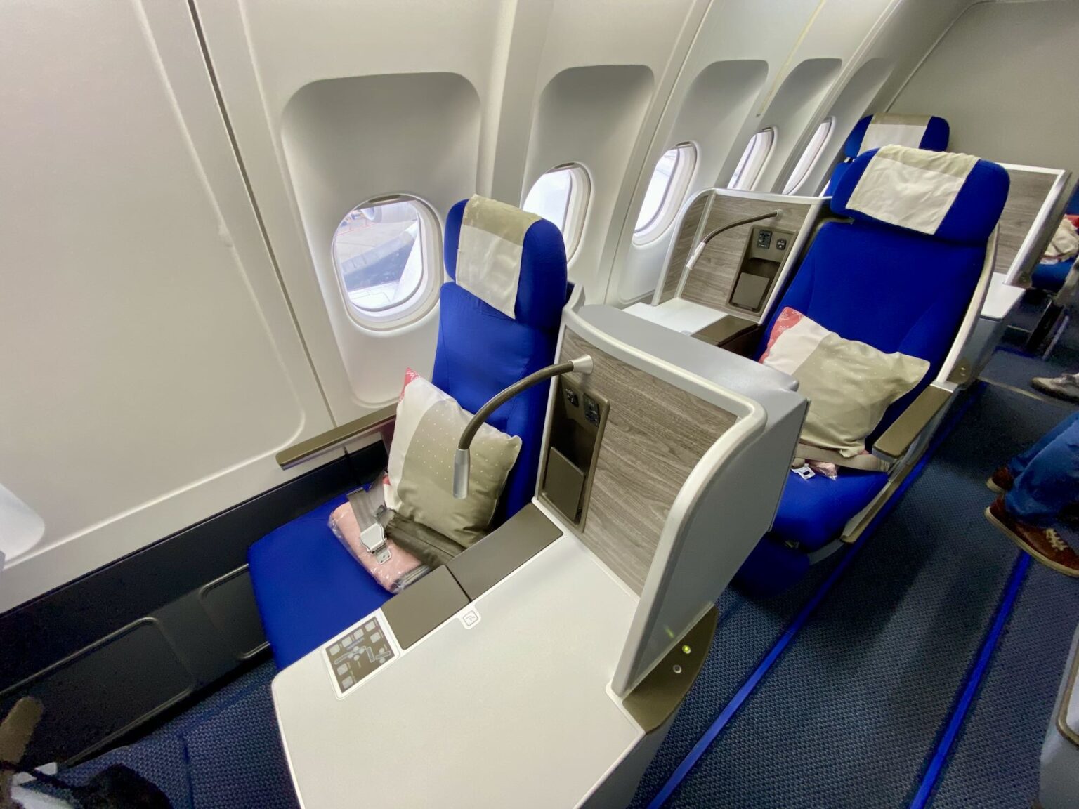 Edelweiss Business Class Airbus A340 im Review